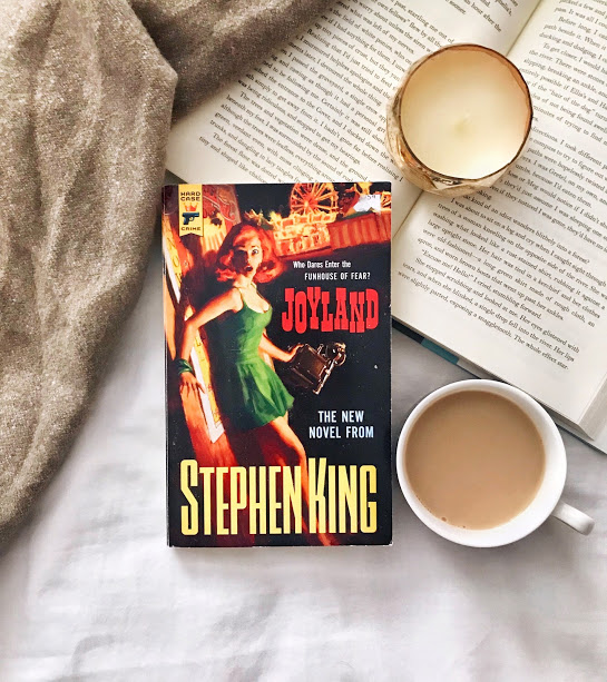 Book Review: Joyland by Stephen King – Hooked to Books
