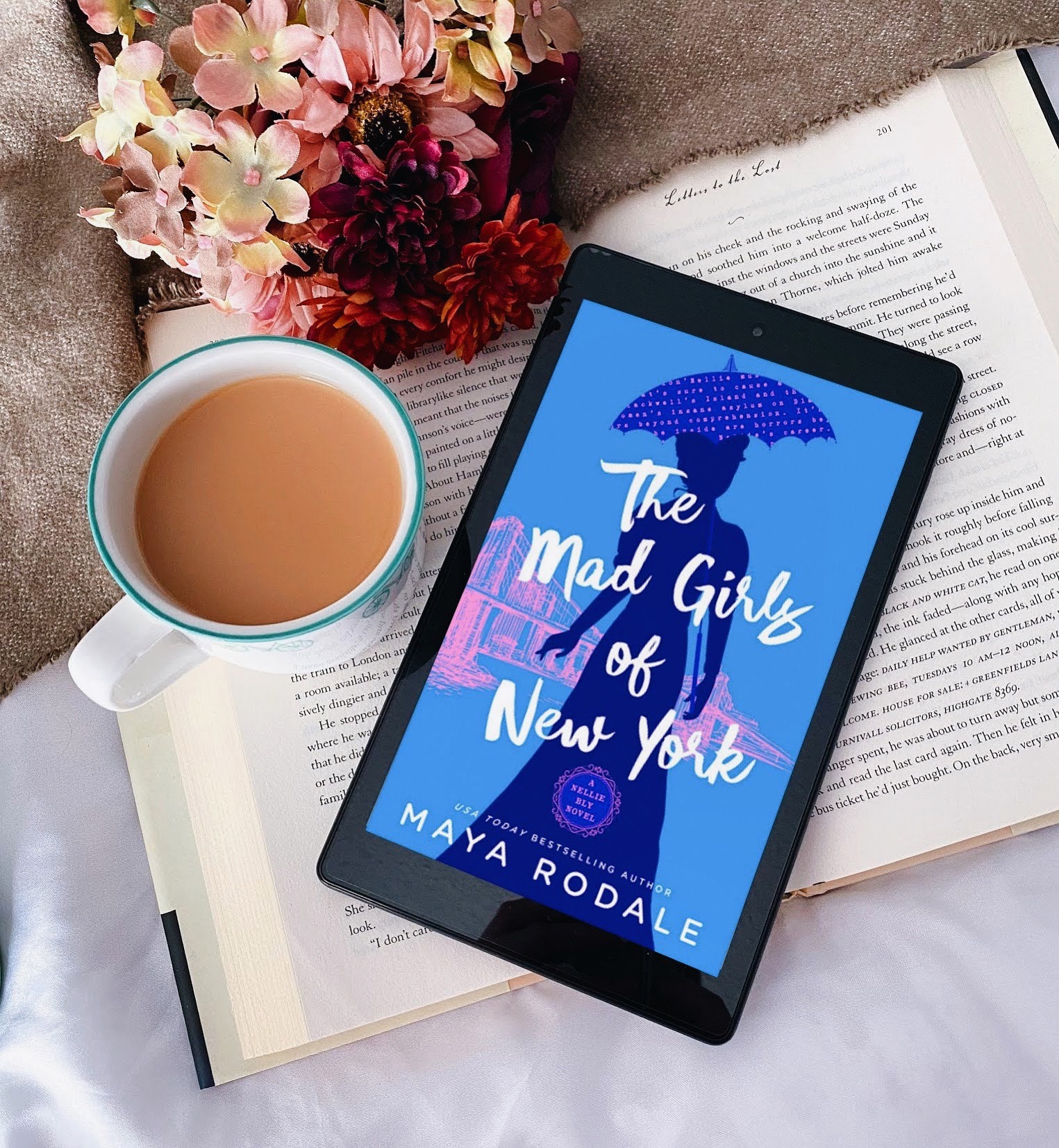 Book Review: The Mad Girls of New York by Maya Rodale – Hooked to Books