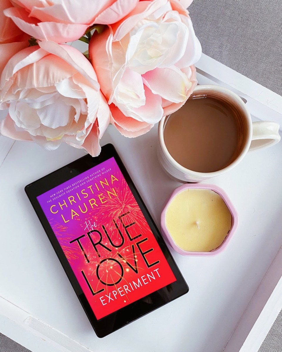 Book Review: The True Love Experiment by Christina Lauren – Hooked to Books